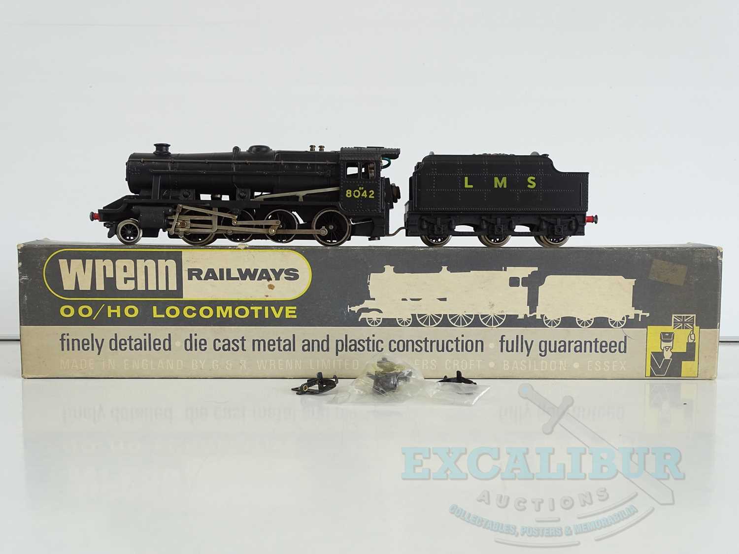 Lot 550 - A WRENN OO gauge W2225 Class 8F steam