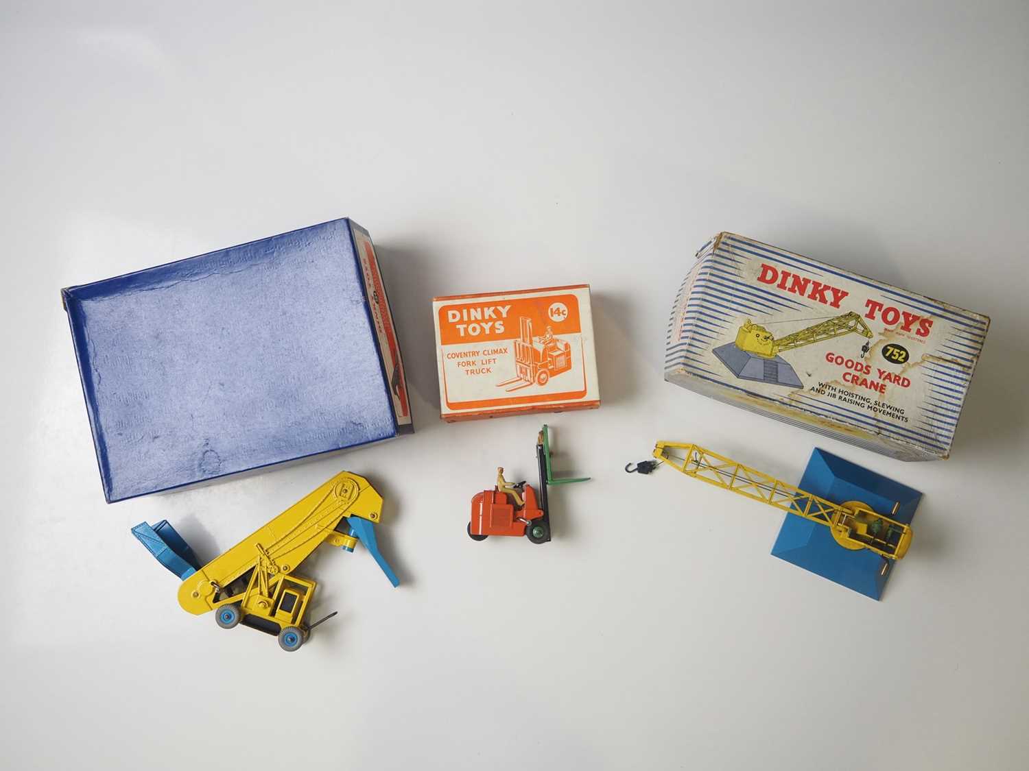 Lot 166 - A group of DINKY toys comprising a 564