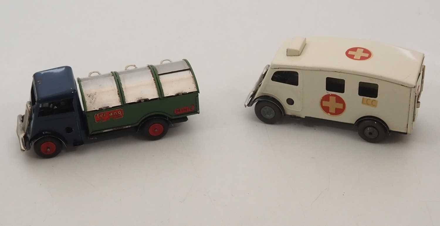 Lot 213 - A pair of TRIANG MINIC clockwork tinplate
