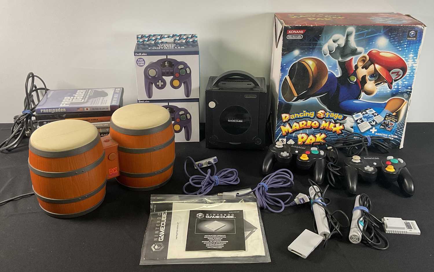 Lot 490 - NINTENDO GAMECUBE - A Nintendo Gamecube