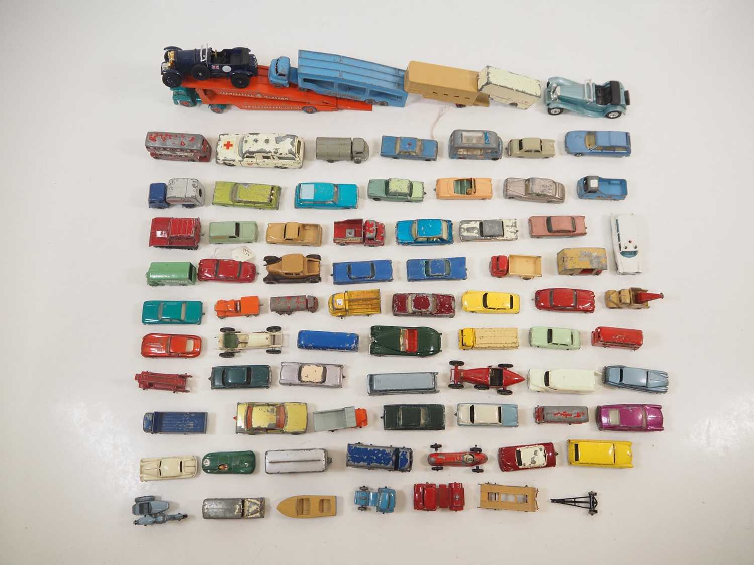 Lot 108 - A group of playworn MATCHBOX diecast cars