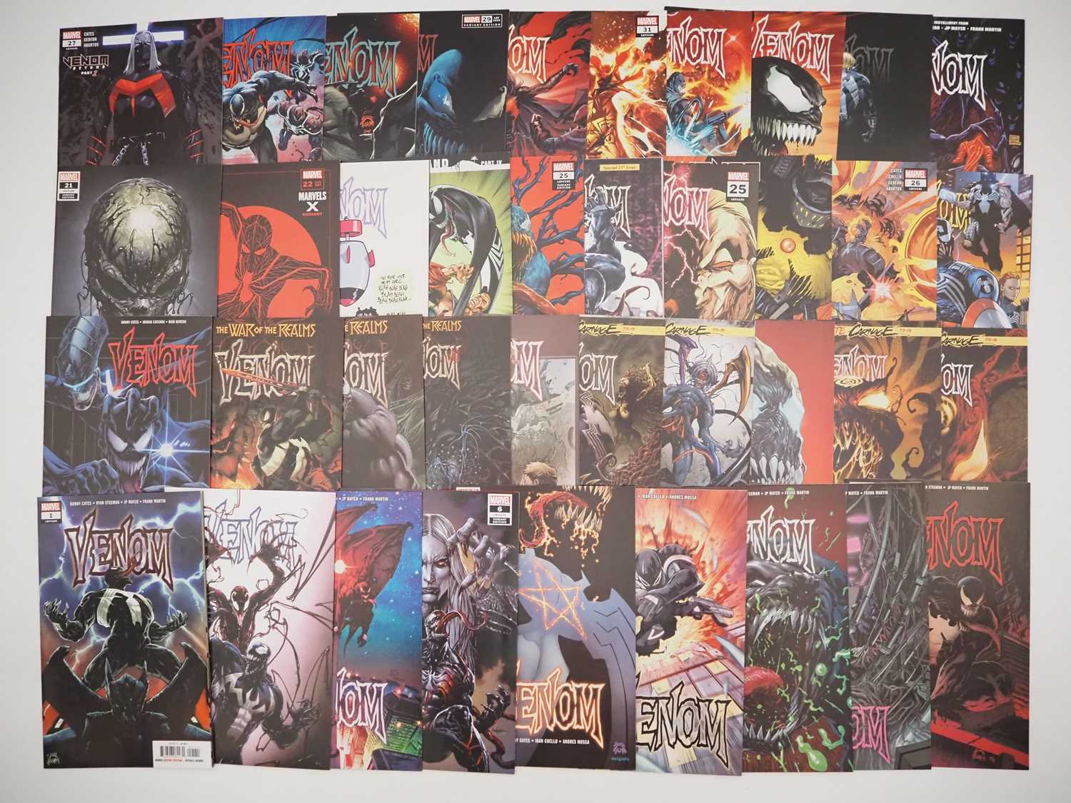 Lot 242 - VENOM VOL.4 #1-2, 5-6, 8--35 (LGY #200) (39