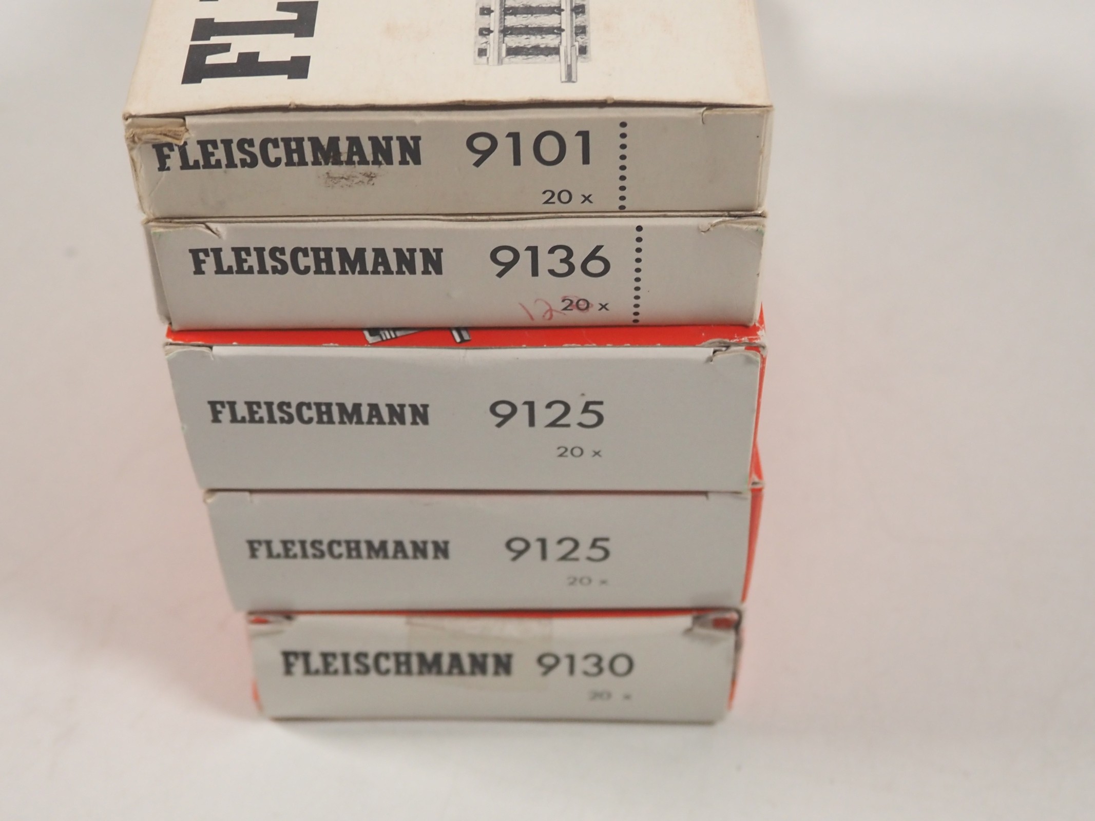 Lot 10 - FLEISCHMANN N gauge boxed Piccolo track, to